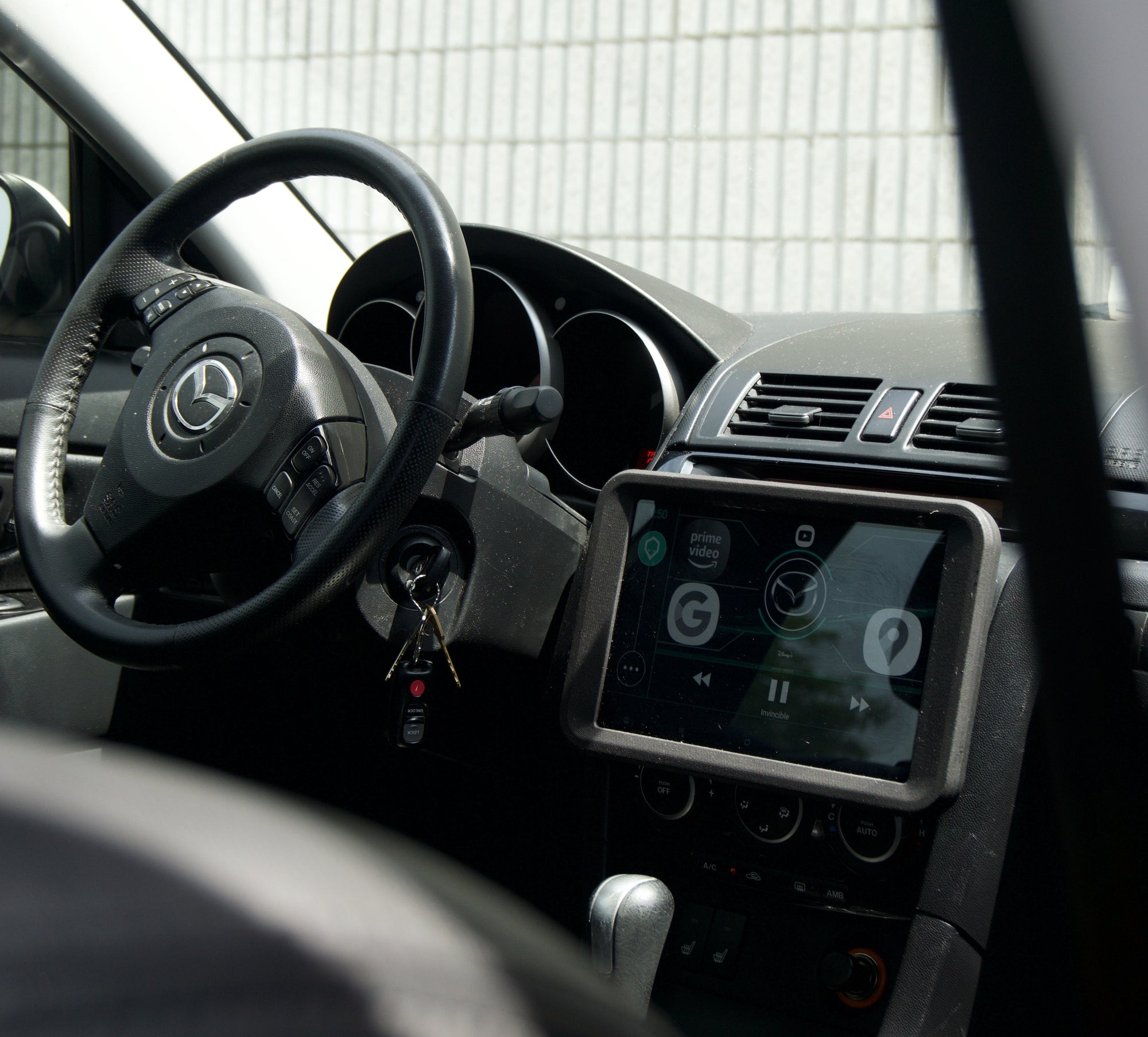The 12 Smart Box (For Cars With Carplay / Android Auto)
